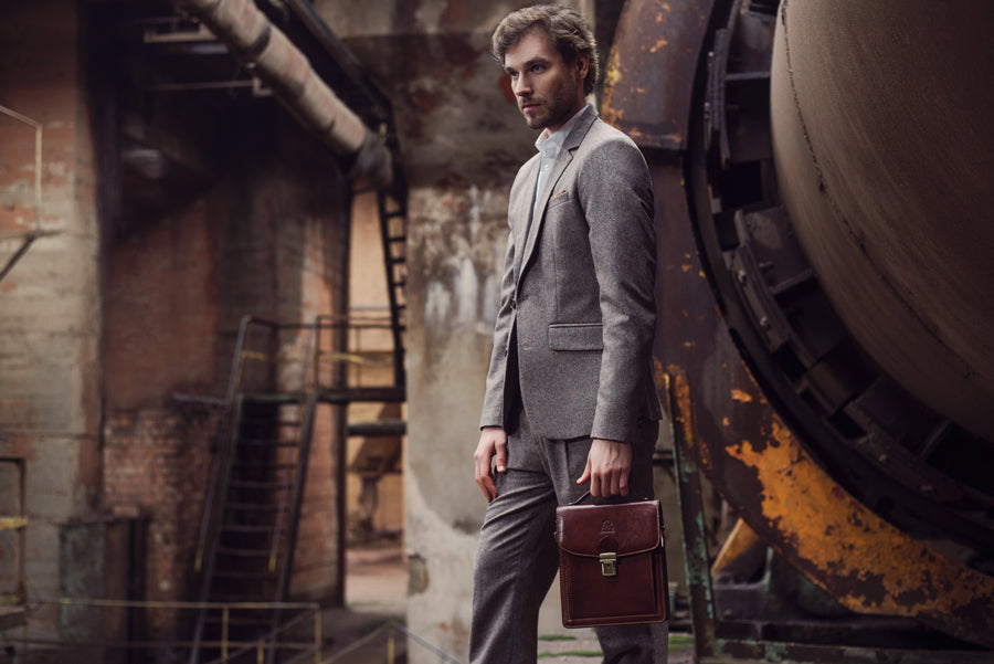 Introducing a Vintage Style Leather Briefcase for Men – timeresistance ...